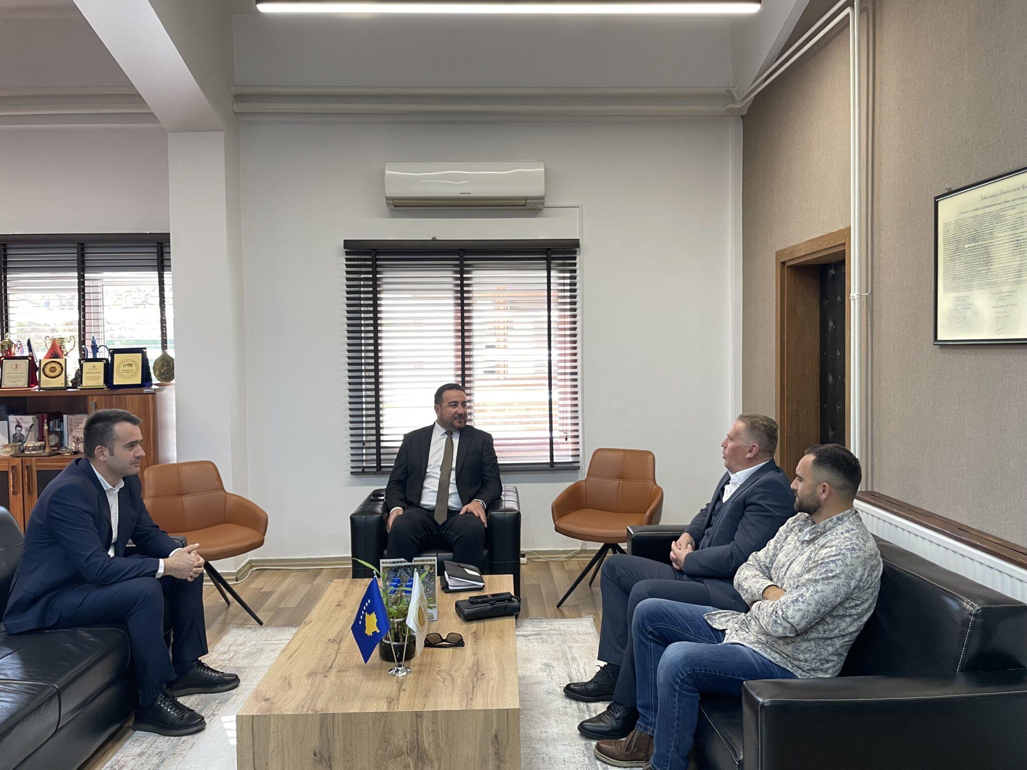 Kryetari i Federatës së Sporteve Universitare, Prof. Dr. Musa Selimi ...